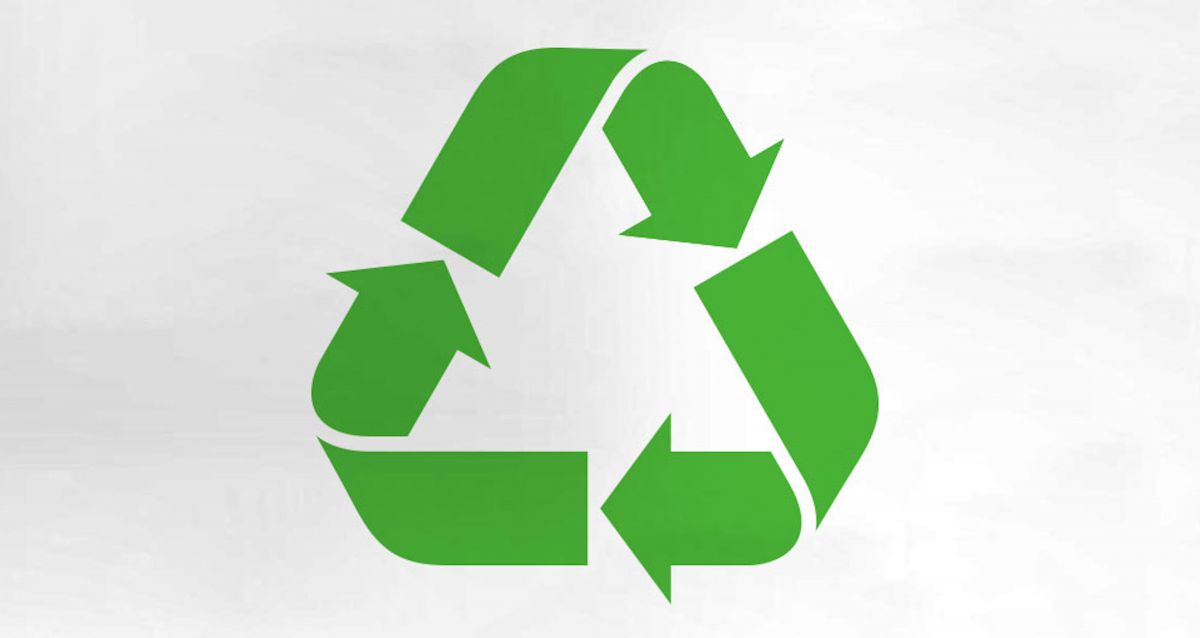 Com'è nato il famoso simbolo del riciclo e perché adesso potrebbe sparire