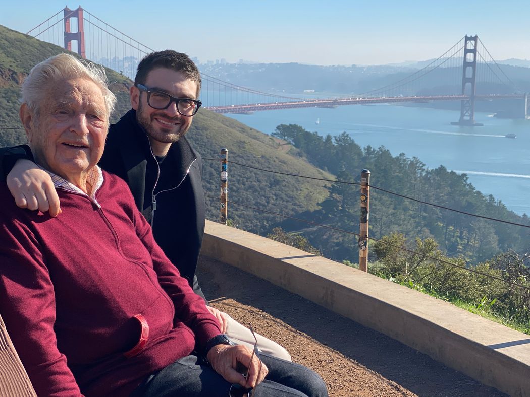 Anche la famiglia Soros ha vissuto il suo Succession