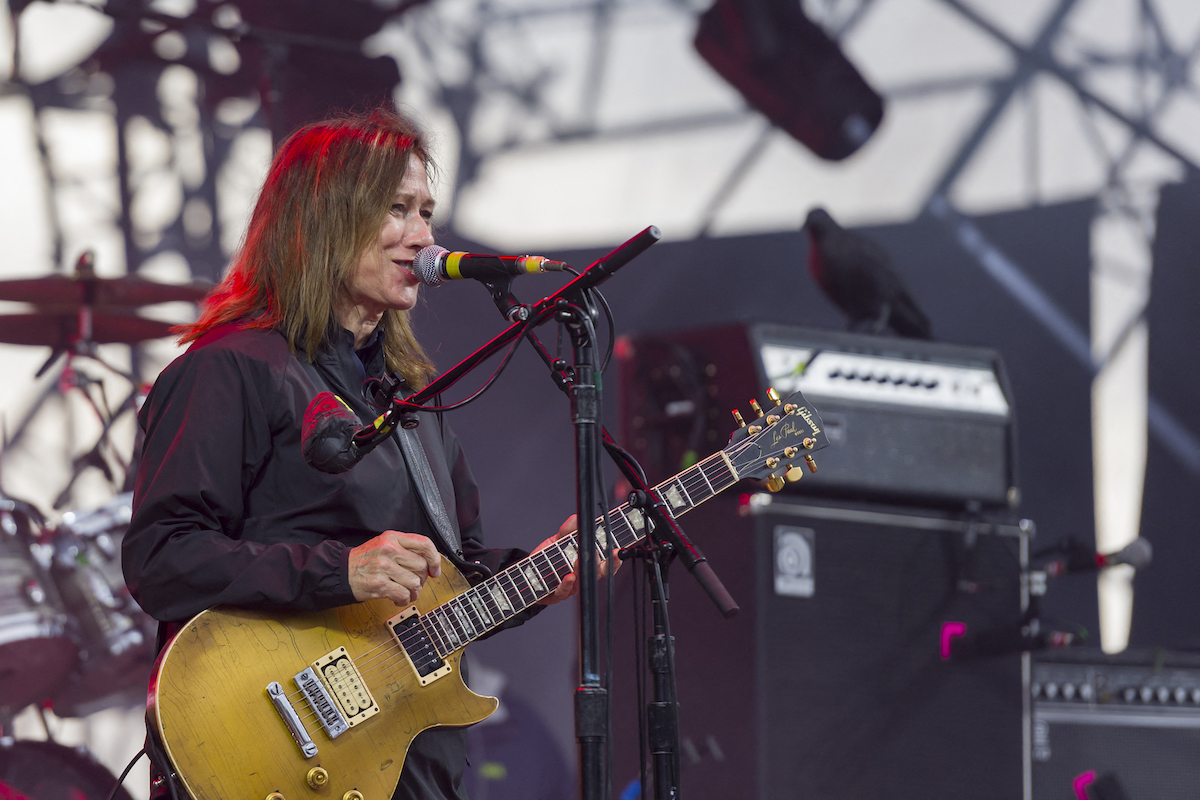 A 63 anni Kim Deal farà il suo primo disco solista